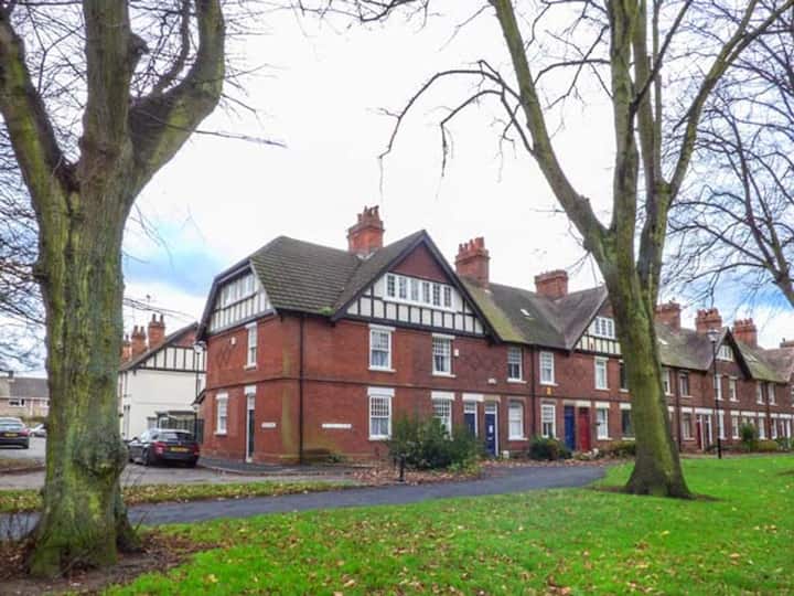 House On The Green Spacious-super Location - Derby, UK