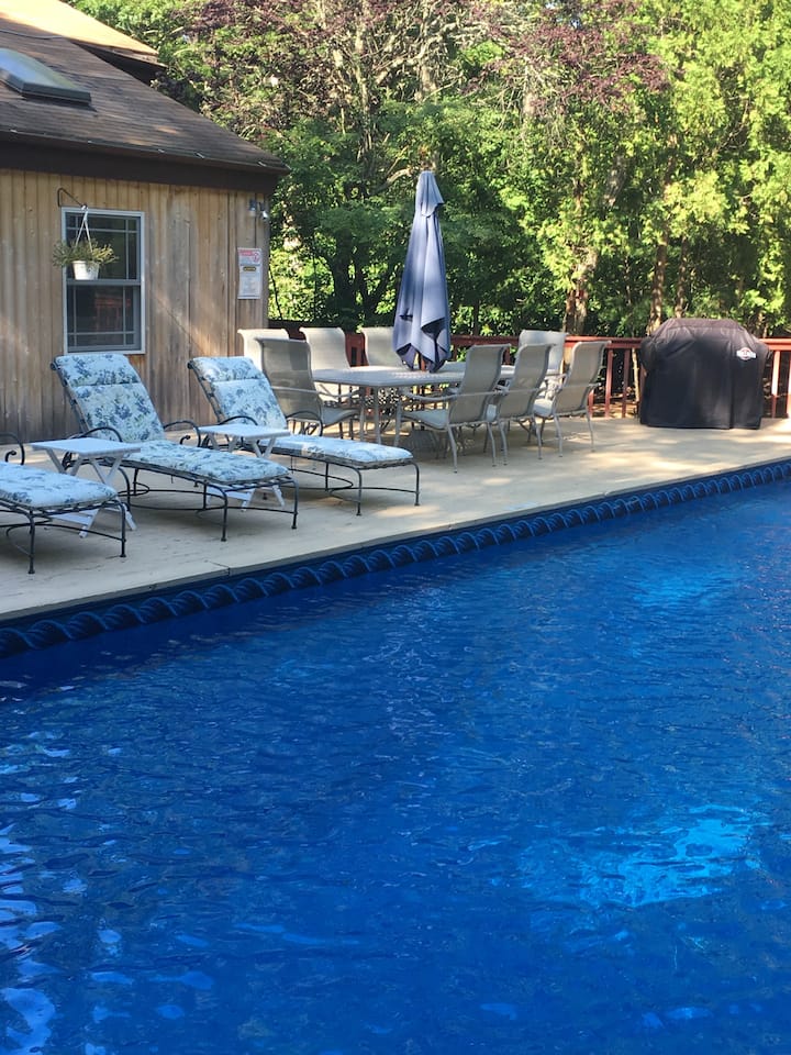 Contempory Pool Home - Westhampton Beach, NY