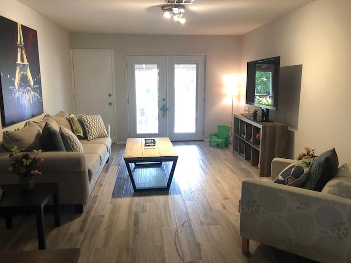 Gorgeous Condo City Centre/energy Corridor/houston - Houston, TX