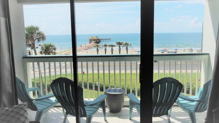 Heated Pool!  Great Beach View!  Front Row!! #302 - Moody Gardens, Galveston