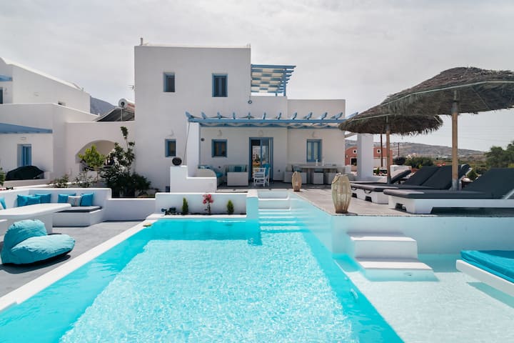 Santoxenia Luxury Villa - Santorini