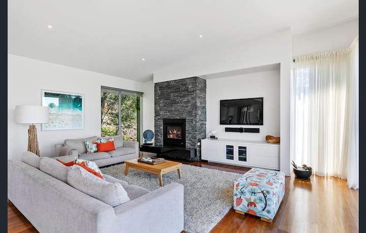 Scenic 5 Bedroom Entertainers Paradise - Lorne