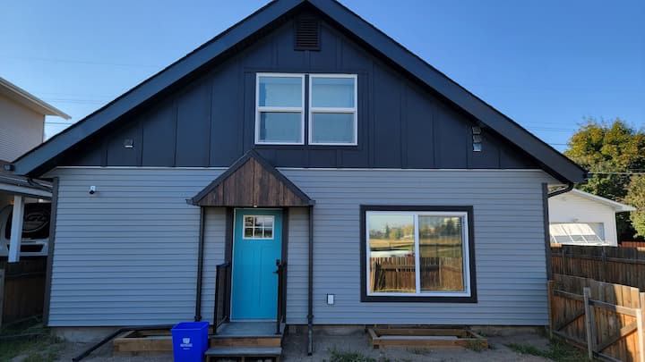 Central 2 Bed: 7 Min Walk To Hospital - 90 Day Min - Prince George