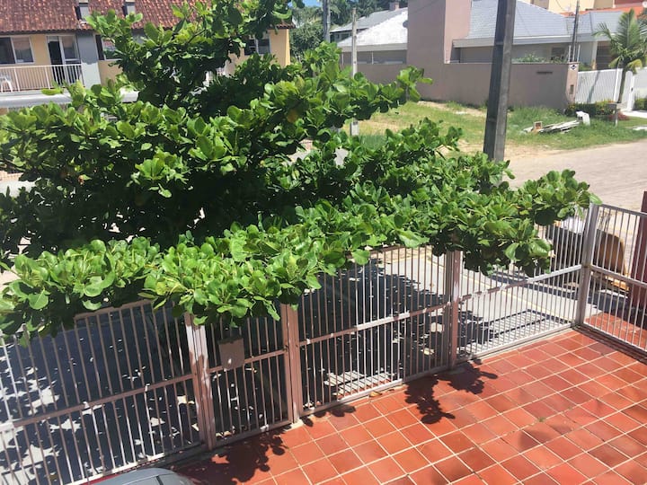 Sobrado Espaçoso, Estamos A 500m Do Mar! - Matinhos