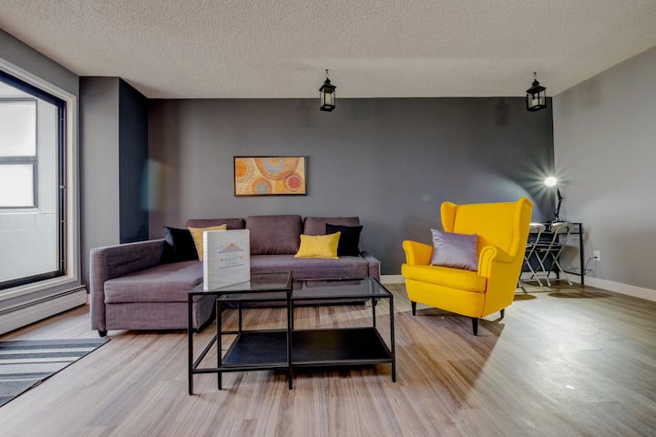 Stylish Dt Condo ~2 Blocks From Stampede Grounds - Calgary