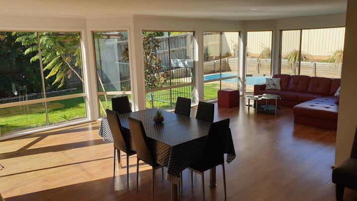 Newly Renovated, Large Open Plan House With Pool - Saint Andrews