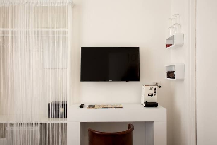 Domus Sansevero 01, Luxury Room In Napoli Center - Naples