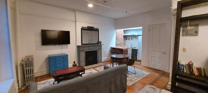 Extemely Sunny Pre-war Flat - Jackson Heights - Queens NY