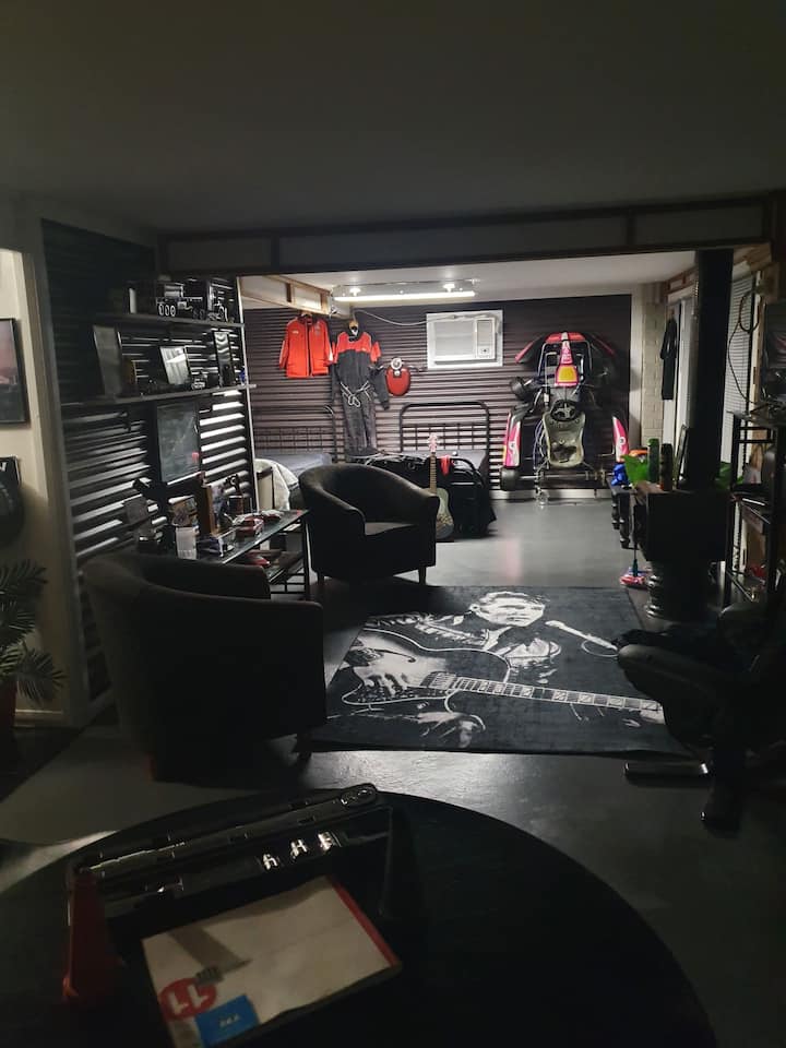 Man Cave Experiences - Bathurst