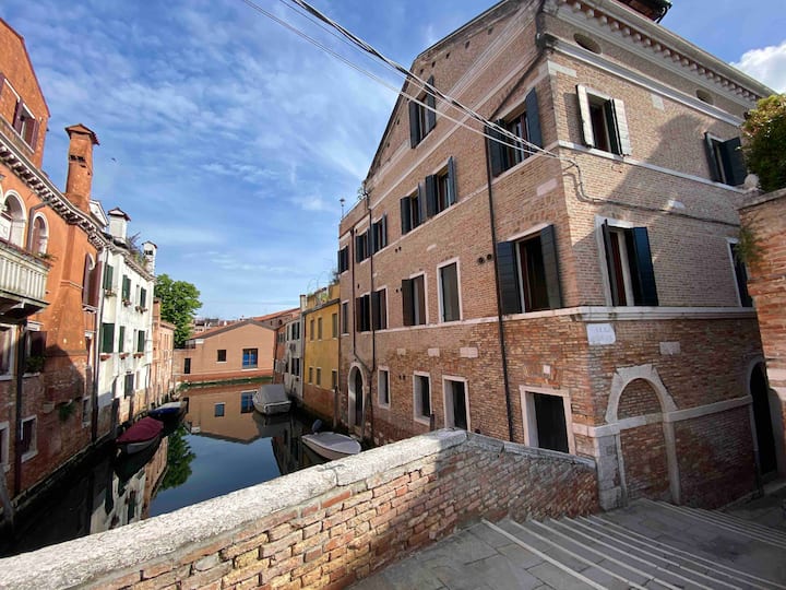 Venice Pearl-3 Bedrooms Apartment In Dorsoduro - Santa Lucia Station - Venice