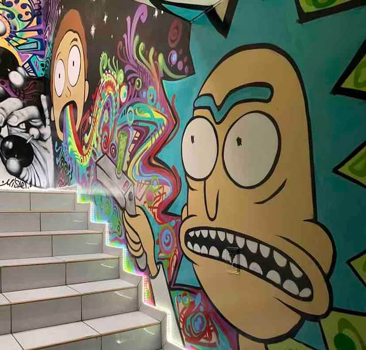 Rick & Morty - Audiovisual Concept House - Tlaquepaque