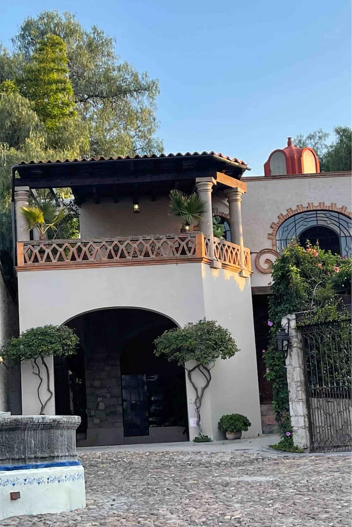 Casa Elena, Gated Community Just Steps From Centro - San Miguel de Allende