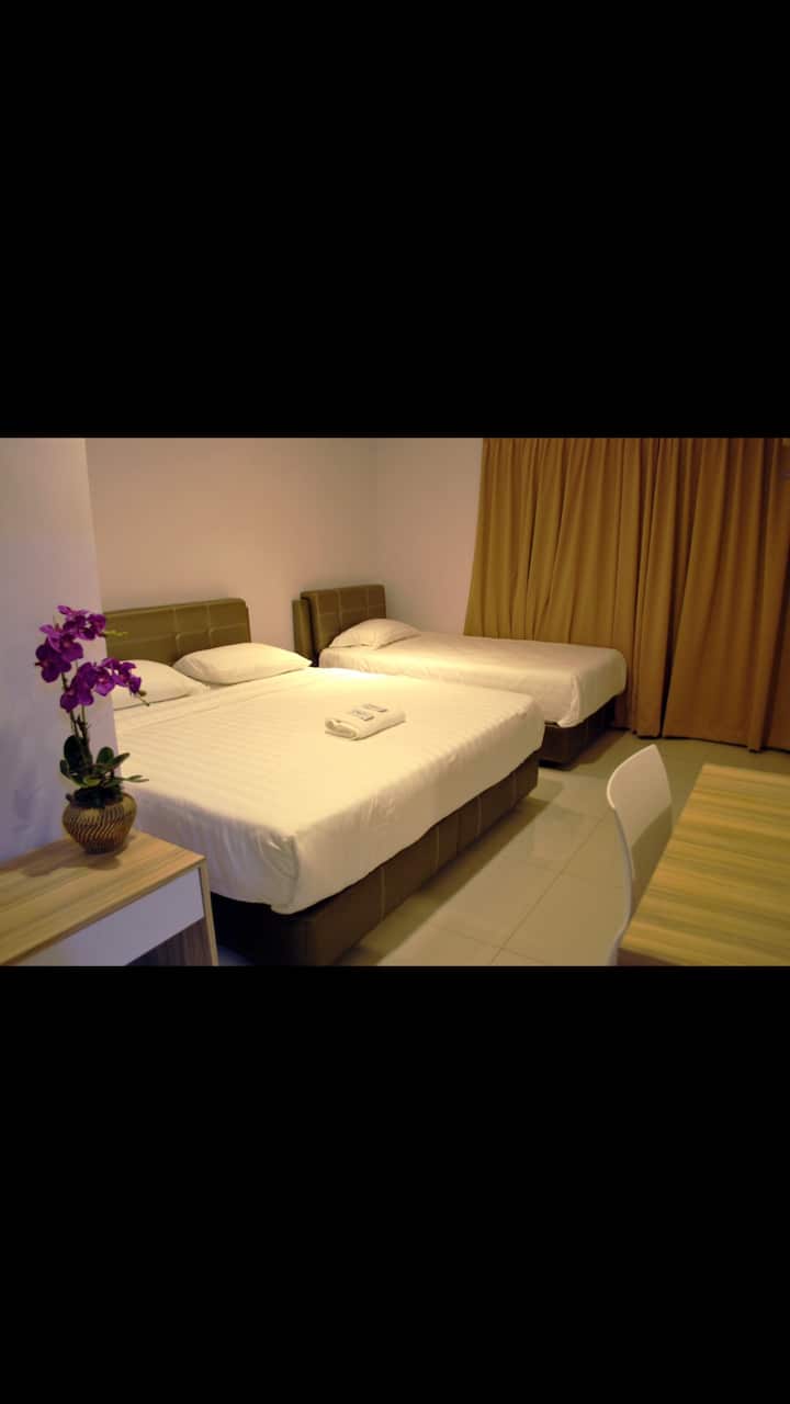 Cozy And Clean Budget Hotel Room In The City 201 - Kota Kinabalu