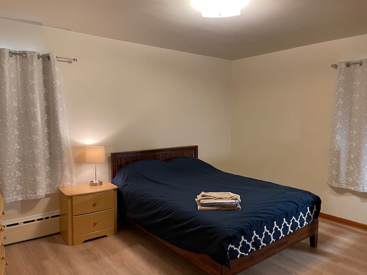 #3 New Queen Bedroom Walk To Newbrunswick Downtown - Somerset County, NJ