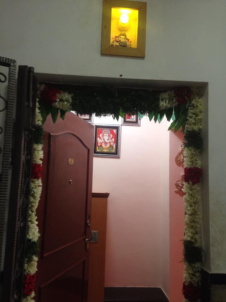 Cozy 3bhk - Heart Of Vadapalani In Gated Community - Chennai