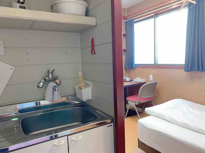 204近東京新宿、晴空塔、浅草橋、秋葉原、上野、商业街居酒屋含厨卫的单独整套套房，可做饭距駅12分钟 - Tokio