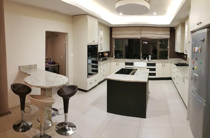 Shawasha Hills Villa - Harare