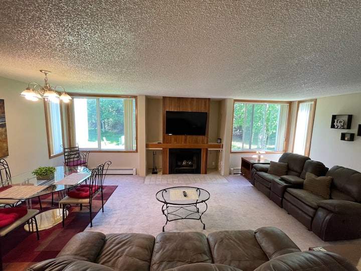 Midtown Condo - Anchorage, AK