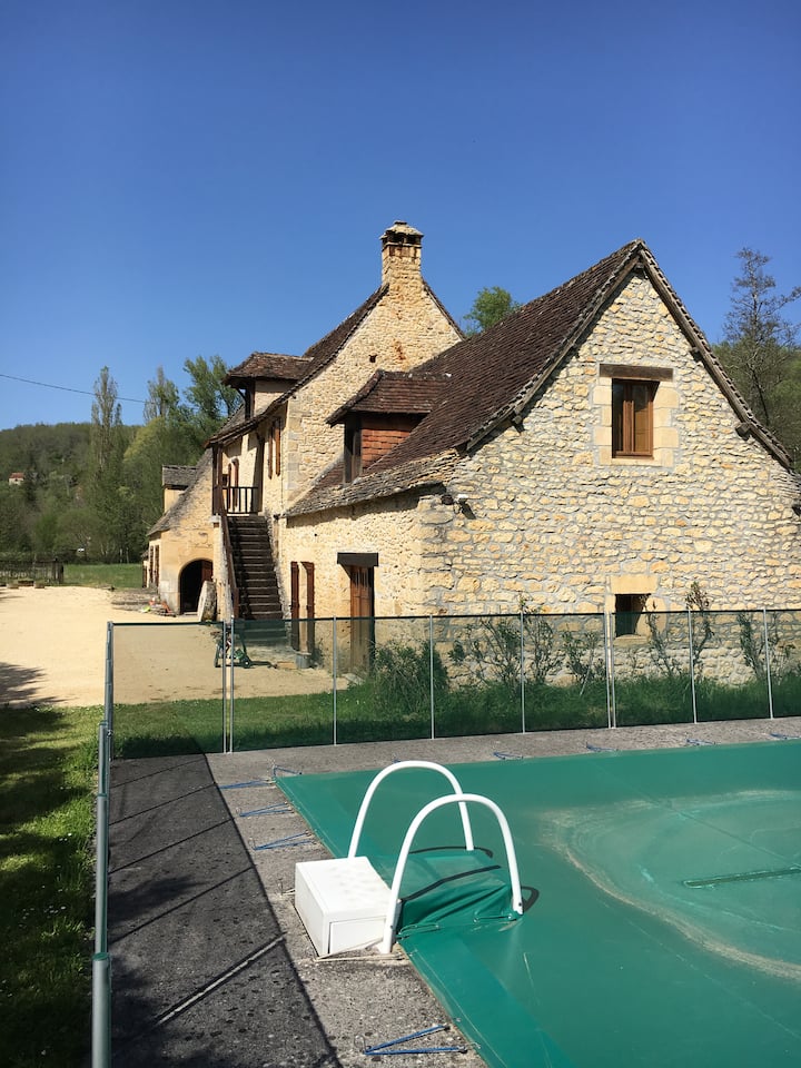Authentique Moulin Avec Piscine Privée à Montignac - Montignac