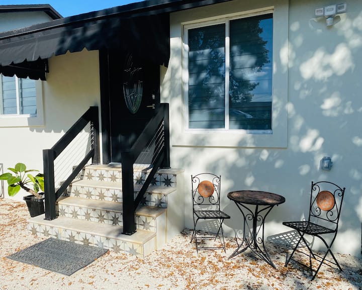 Cheerful 1-bedroom Studio Apartment -Free Parking - Miami