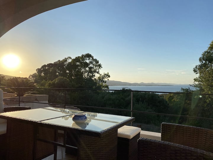 Sea View Apartment Near Baja Sardinia - Arzachena