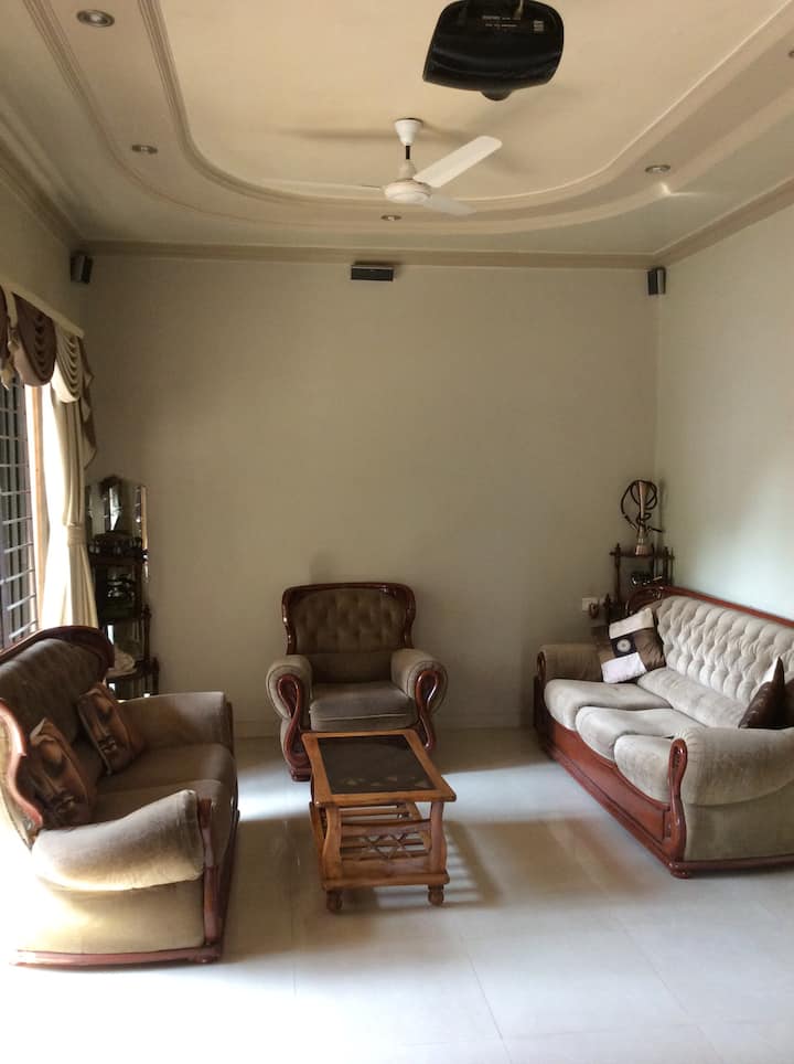 3 Bhk Bungalow In Peaceful Neighborhood - Pune (India)