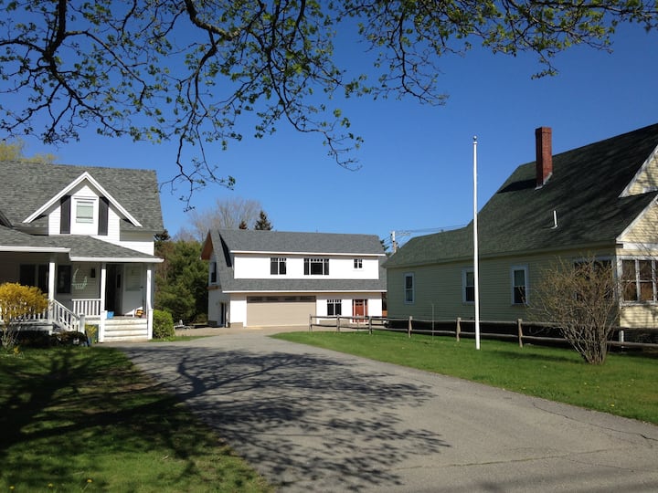 Artist Studio In Acadia, 5 Minute Walk Into Town! - Bar Harbor, ME