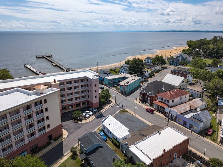 Colonial Beach Vacation Rentals & Homes - Virginia, United States | Airbnb
