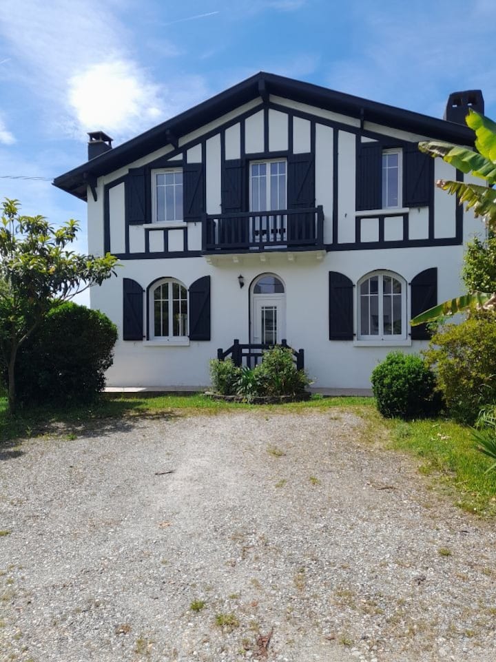 Villa De Caractère Grande Capacité - Anglet