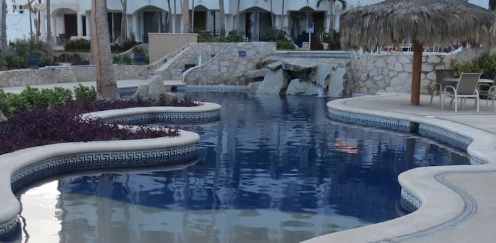 2 Br - Ocean Front With A View, & Great Pool! - San José del Cabo