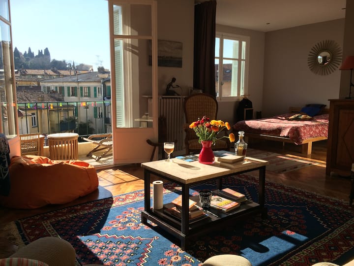 Rue Papon Entre Port Et Garibaldi - Nice