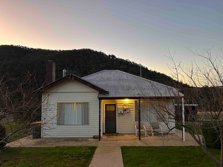 Faithfull Cottage, Omeo - Omeo