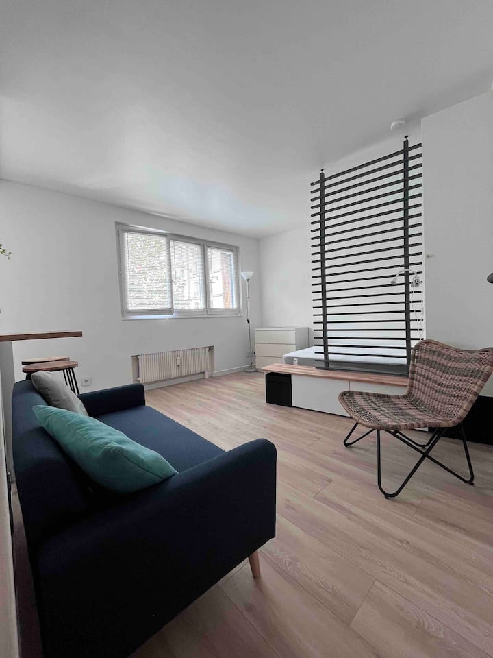 Fully Renovated Studio Near Montmartre - Paris 9e Arrondissement