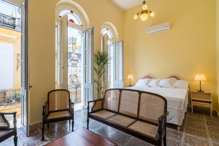 Special Summer Price Historic Quarter Entire House - La Habana