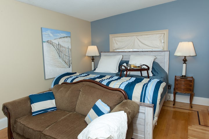 Naomi's Inn B&b - Kinda Cape - Springfield, MA
