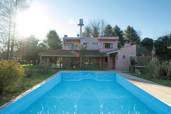 Casa Quinta Pantera Rosa - Villa Rosa