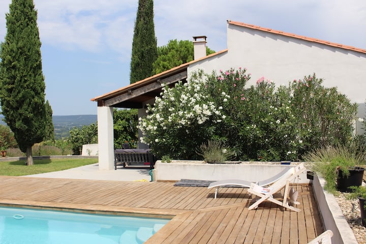 Propriété De Charme Avec Vue - Uzès