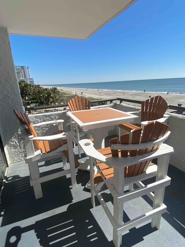 Fabulous Views From One-bedroom Ocean Front Condo! - South Carolina