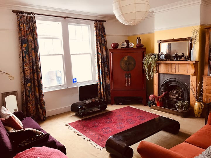 Top Floor Room In Shared House. - Bristol