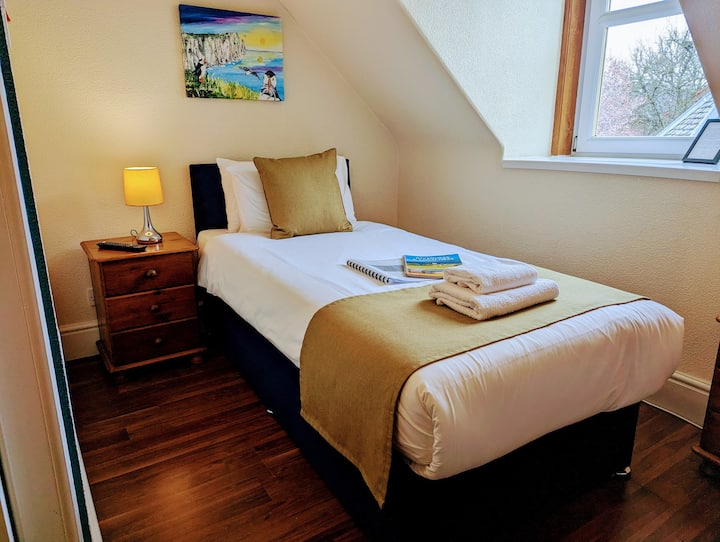 Twin Room W/bathroom With Parking/bike Shed/wi-fi - 인버네스