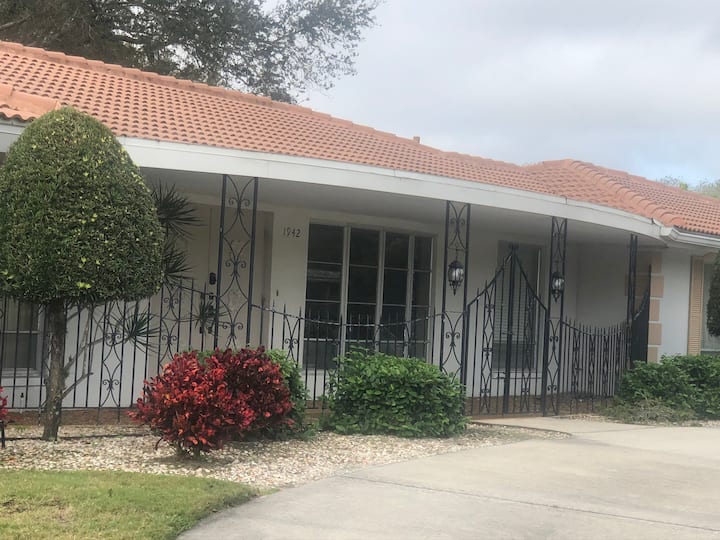 Updated Private 3/2 Home Minutes From The Beach - Lakewood Ranch, FL