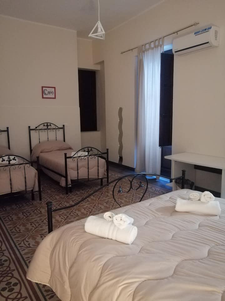 Camera 5 Posti Con Bagno Privato. - Sicily