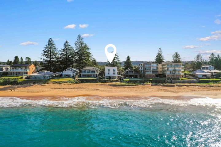Beach Front Boutique Getaway With Parking - Narrabeen