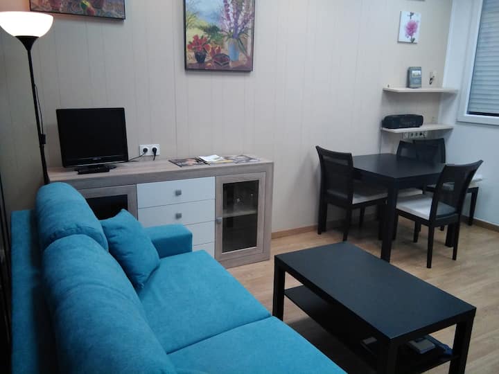 Little & Homey Apartment W/ Patio In Ciudad Lineal - Coslada