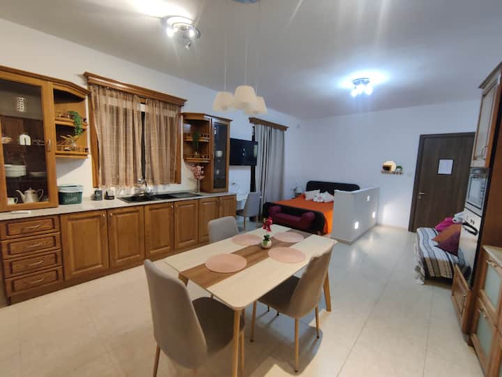 Beach Studio - Malta