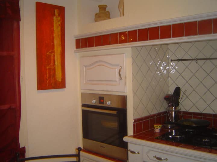 Chambre D'hote, Dans Maison Individuelle Calme - Rochefort, France