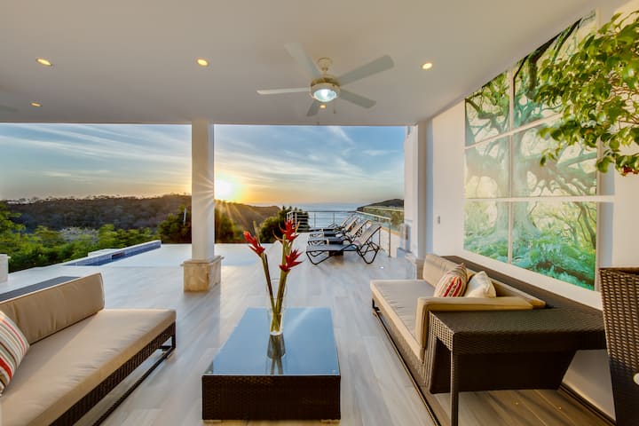 Luxurious Villa With Nascascolo Bay Views - San Juan del Sur
