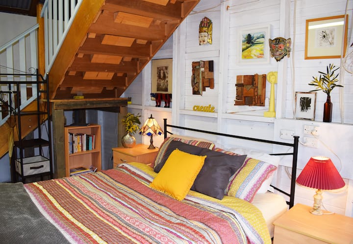 Scribbly Gum Loft Studio- Peaceful Bush Setting - Wentworth Falls