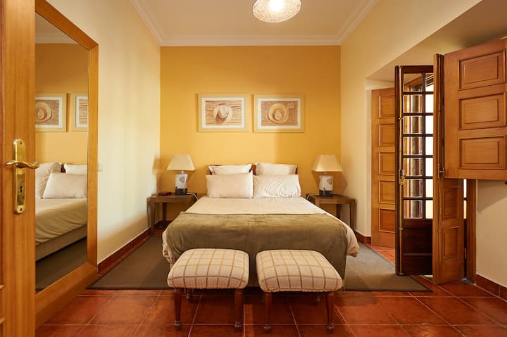 Appartement T1 Dans Villa Traditionnelle à Estoril - Cascais