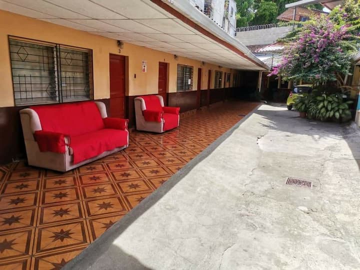 Casa De Huéspedes - San Salvador